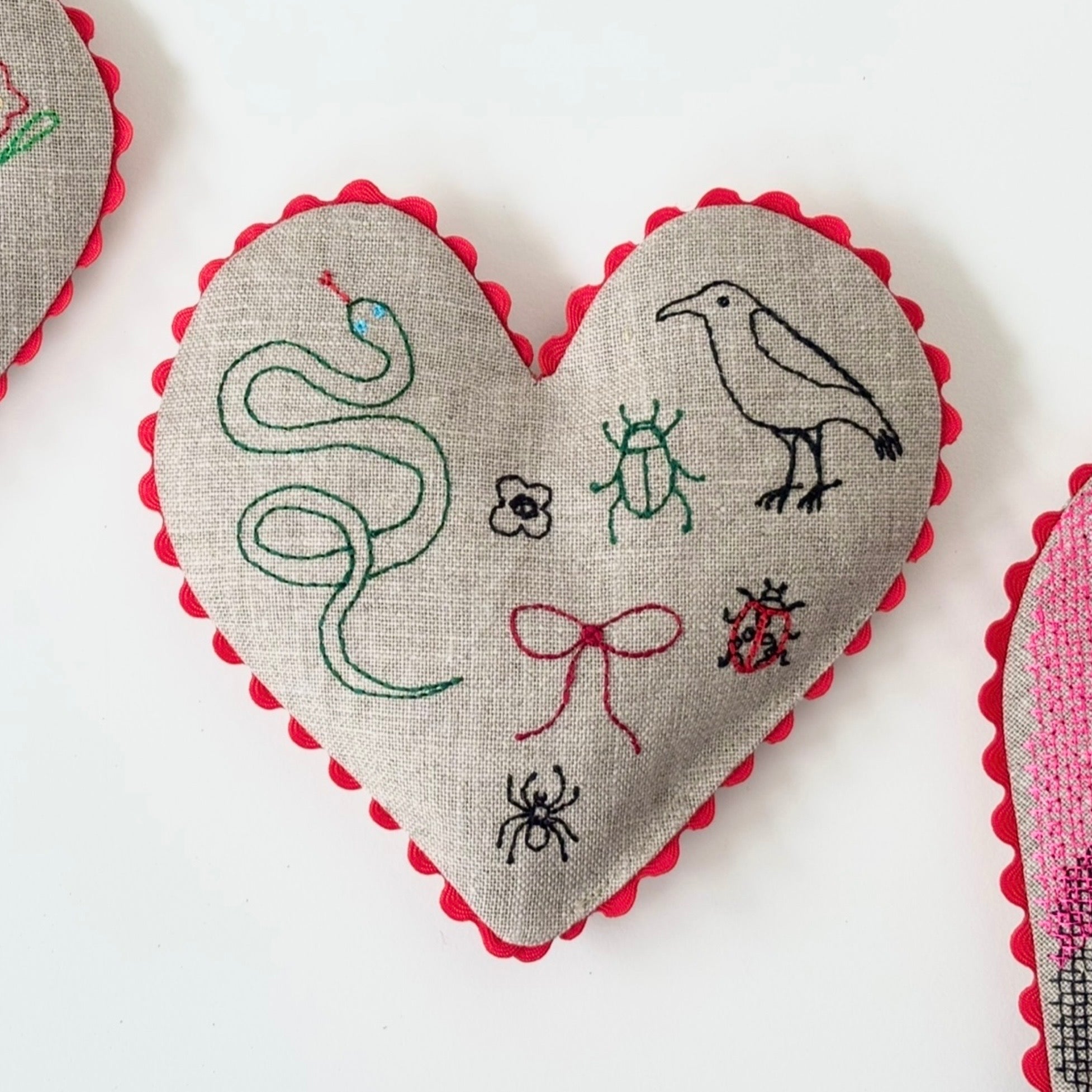 Snake and Bugs Sachet – k studio